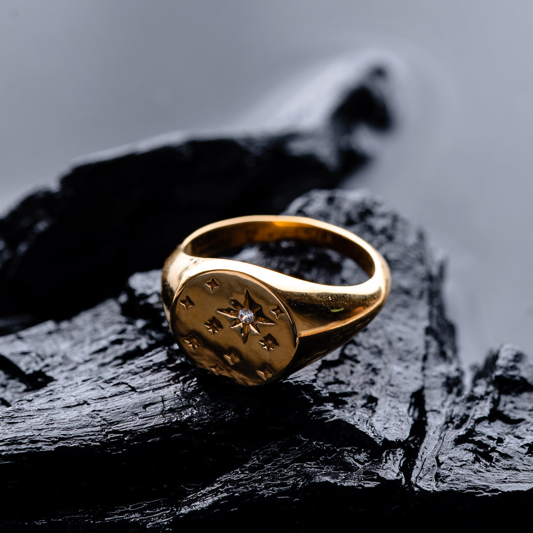 The Elegant Star Ring – Miira